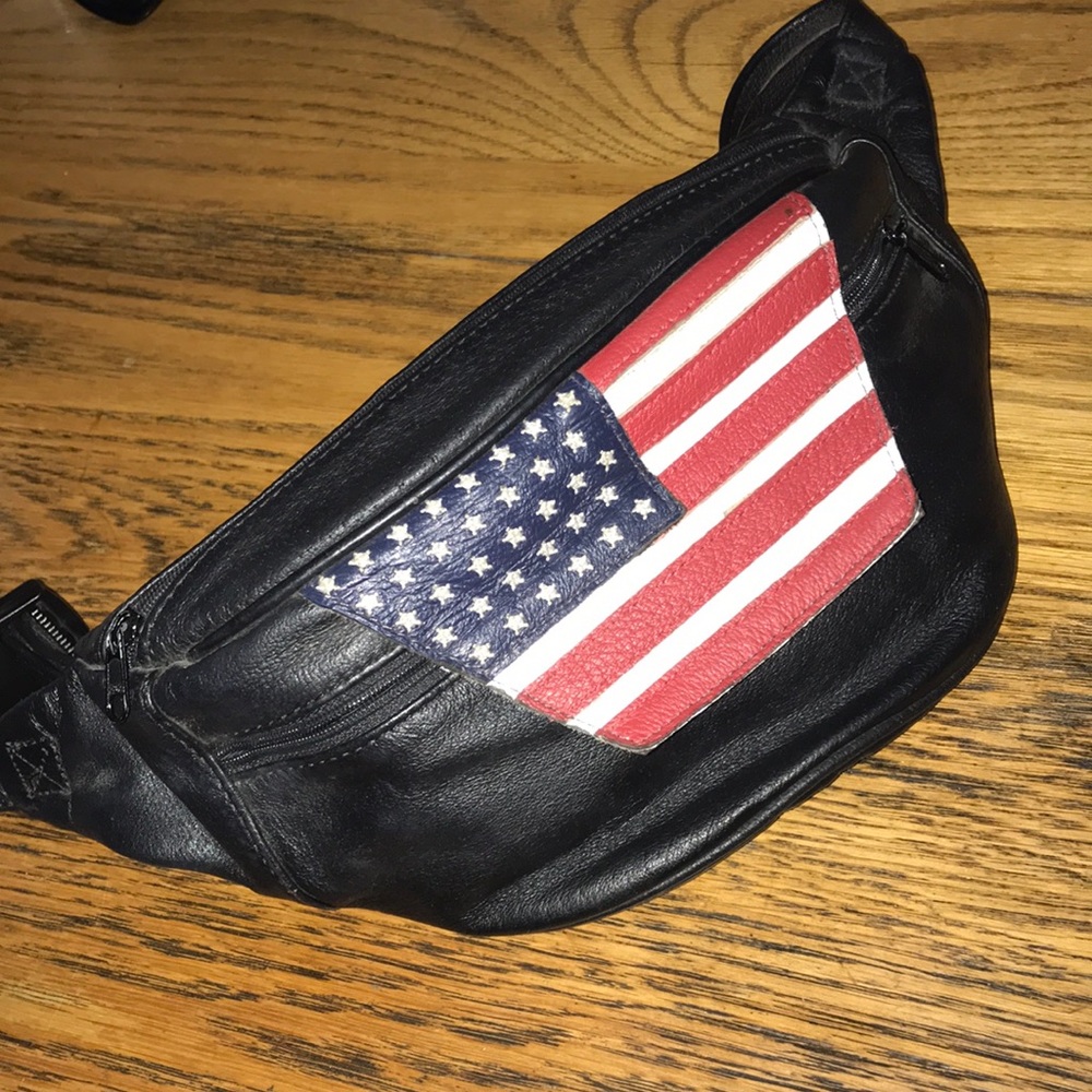 Wilson’s Leather American Flag Fanny Pack Perfect - Gem